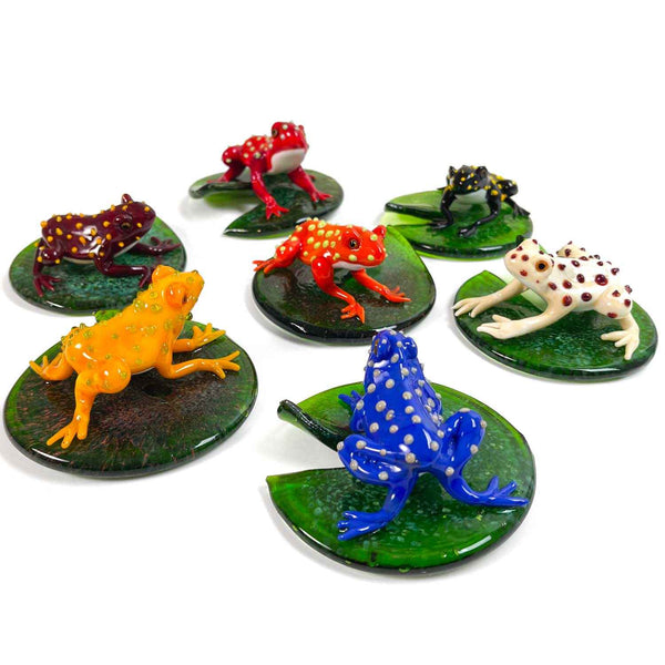 Frog on a Water Lily Leaf - Frogs Sculpture - Murano Glass