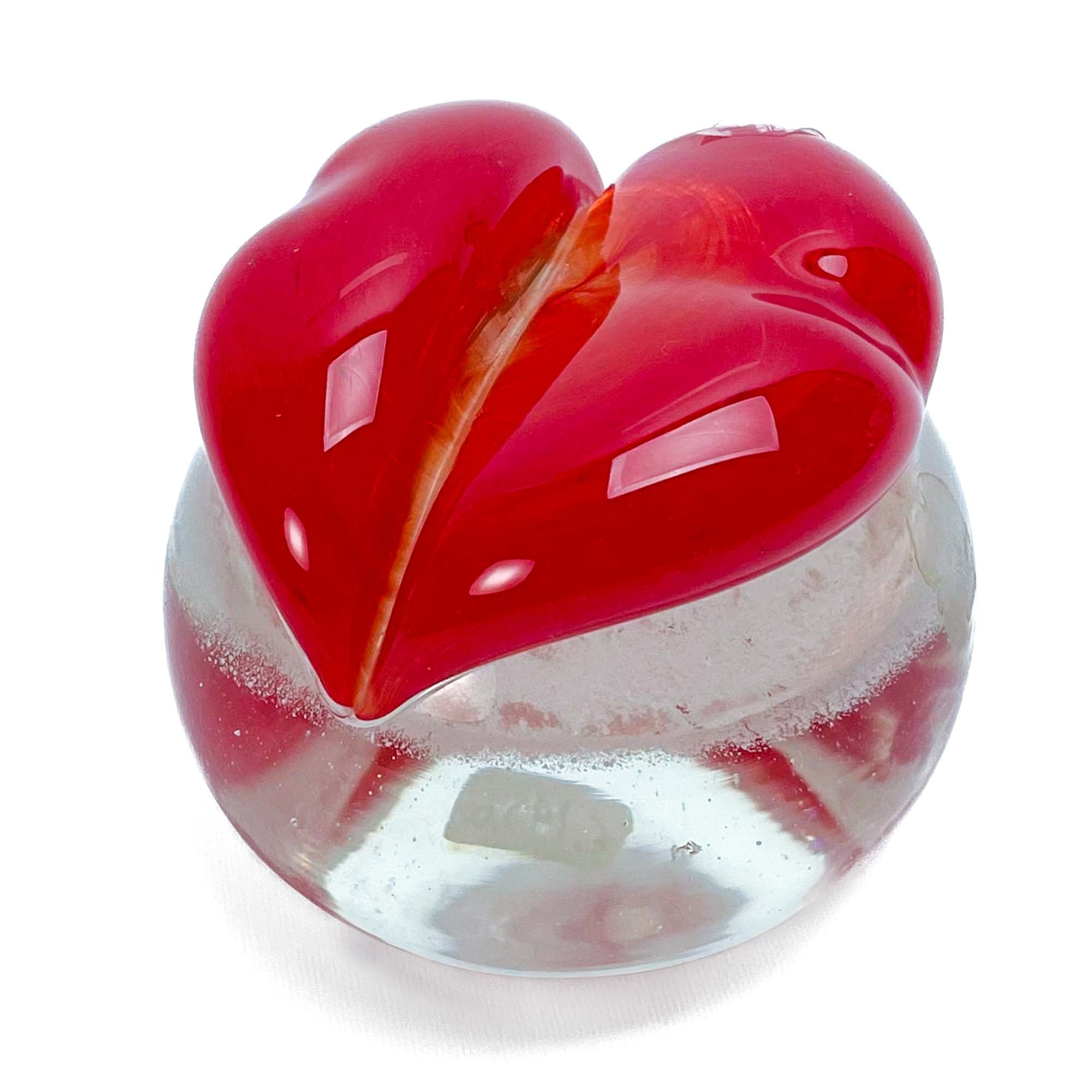 Red lip with luminescent base paperweight | Office Decor | Murano Glass